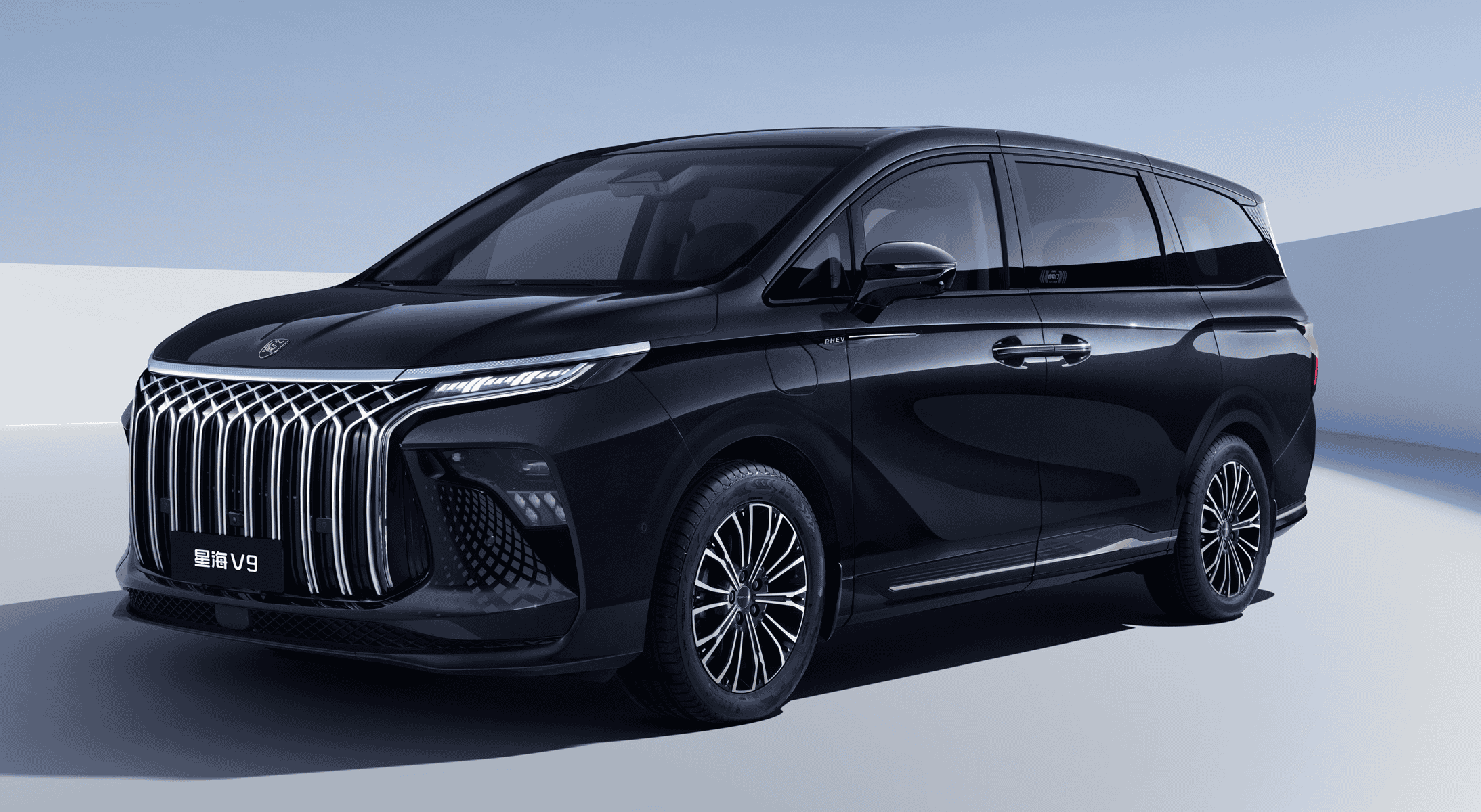 Dongfeng Forthing V9 HEV - China Motor Company